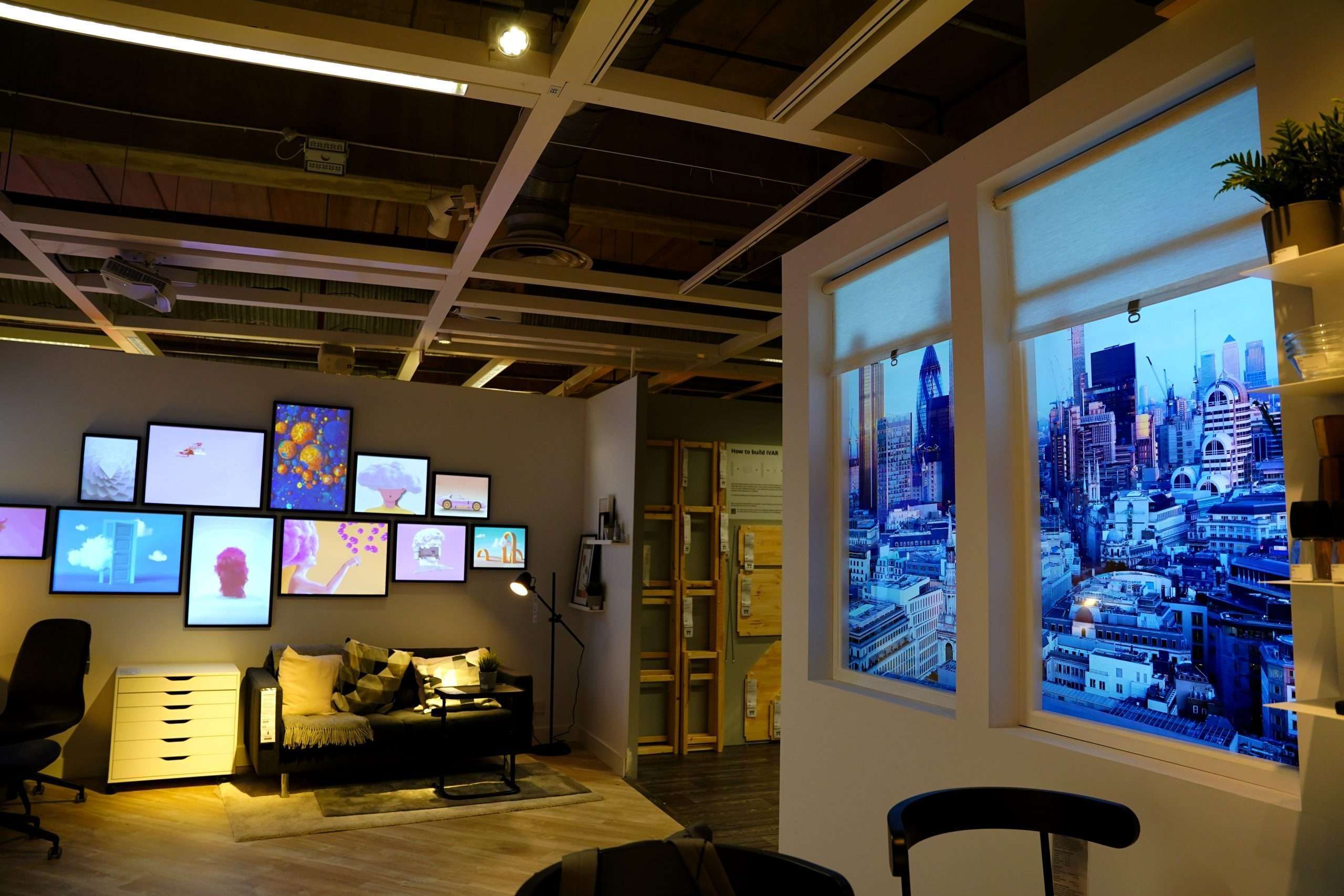 An introduction to interactive projection mapping | Motion Mapping